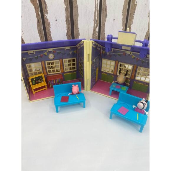 Pepa Pig | Toys | Peppa Pig Deluxe School House Playset Madame Gazelle ...